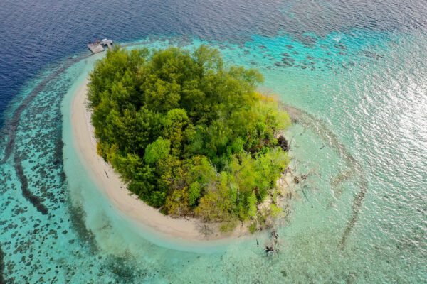 16 Best Things to Do in the Solomon Islands - Isle Keys