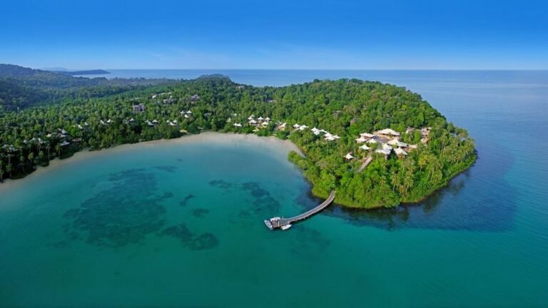 Why Banwa Private Island In The Philippines Is The World’s Most ...