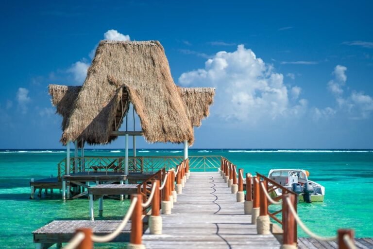 A Comprehensive Guide to Visiting Ambergris Caye in Belize - Isle Keys
