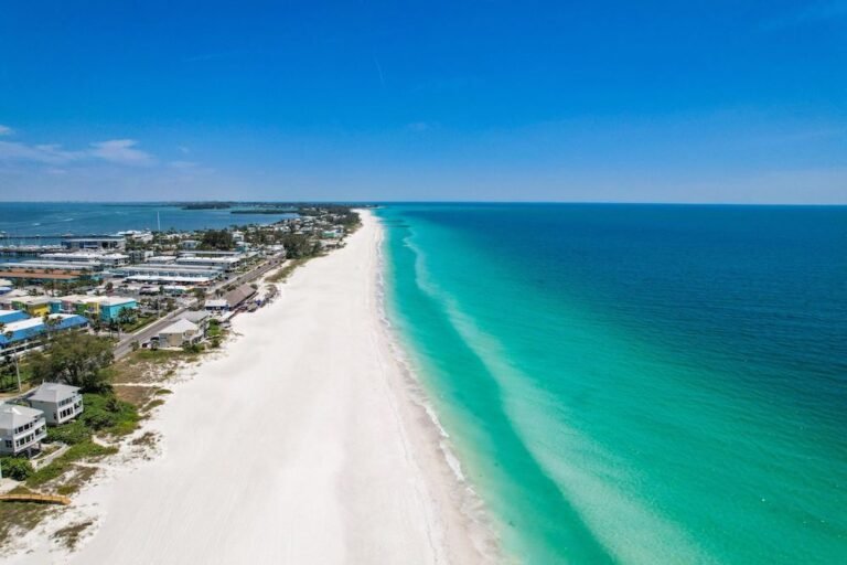 12 Best Islands for Family Vacations - Isle Keys