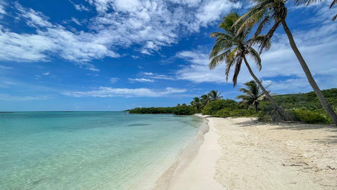 5 Most Beautiful Islands Near Cancun - Isle Keys