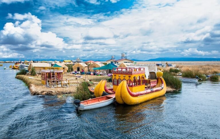12 Most Incredible Artificial Islands in the World - Isle Keys
