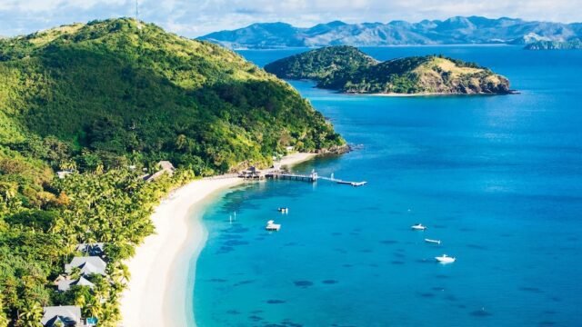 Fiji or Tahiti: Which South Pacific Paradise Has The Edge?