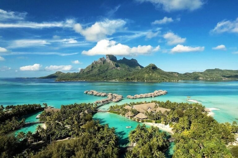 15 of the World’s Most Beautiful Tropical Islands - Isle Keys