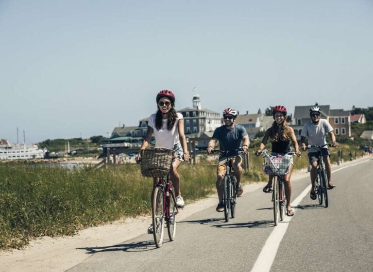 10 Incredible Things to Do On Block Island - Isle Keys